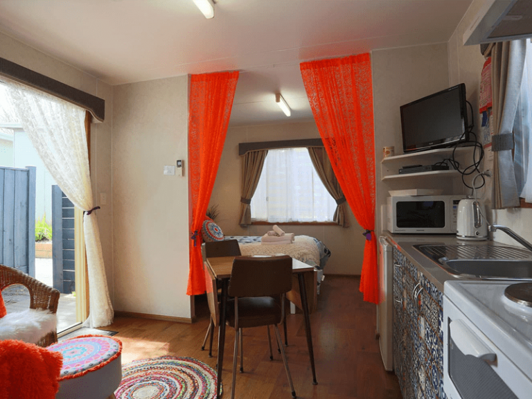 Kanasta Caravan Park | Rye Schoolies Accommodation 2026 & 2027