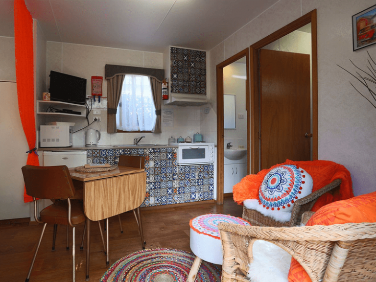 Kanasta Caravan Park | Rye Schoolies Accommodation 2026 & 2027